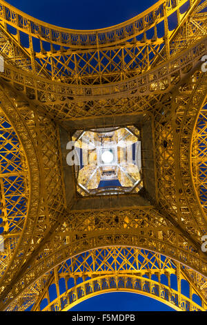 A picture of the Eiffel Tower (Paris Stock Photo - Alamy