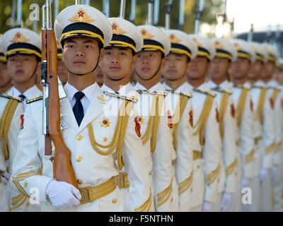 Beijing, China. 29th Oct, 2015. Female soldiers of the guard of honour ...