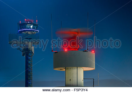 Air surveillance radar Stock Photo: 87171513 - Alamy