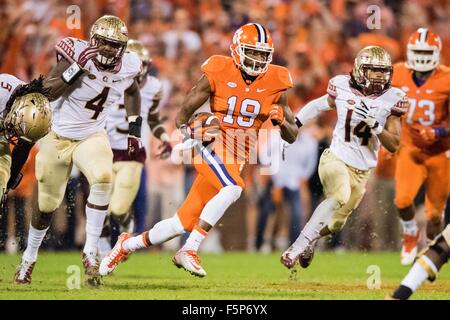 Clemson wide receiver Charone Peake (19) is tackled by Georgia State ...