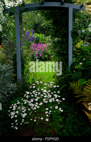 wood wooden pergola garden entrance separation separating room feature ...