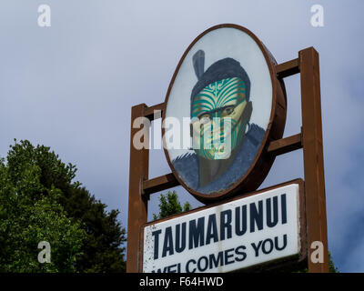 Memory and Mana. King Tawhiao Welcome Sign, Taumarunui, King Country ...