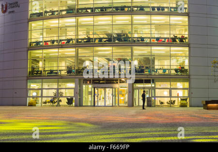 Teesside University library at dusk. Middlesbrough, north east England ...