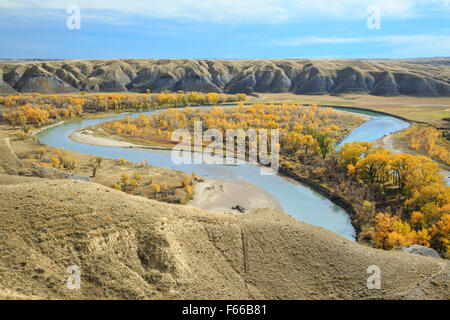fall colors along the marias river near shelby, montana Stock Photo - Alamy