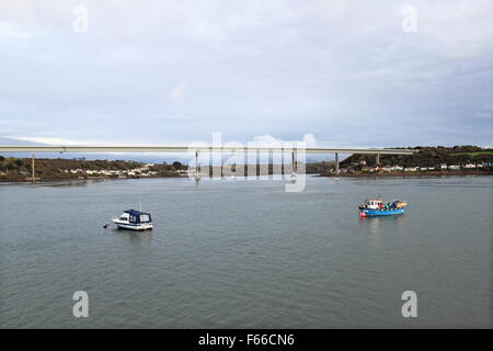 Cleddau Bridge, Neyland, Pembrokeshire, Dyfed, Wales, Great Britain ...