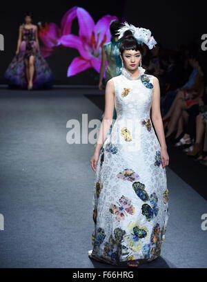 Taipei's Taiwan. 12th Nov, 2015. A model presents a creation by brand ...