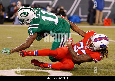 Buffalo Bills cornerback Ron Brooks (33) signs autographs for fans ...