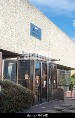 Barnsley Magistrates Court Building Stock Photo - Alamy