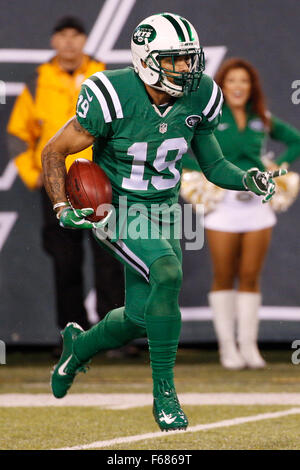 New York Jets' Devin Smith catches a pass during an NFL football ...