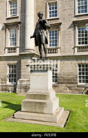 Statue of Oliver Goldsmith at Trinity College, Dublin Stock Photo - Alamy