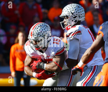 CHAMPAIGN, IL - NOVEMBER 15: Illinois Fighting Illini Guard Adalia ...