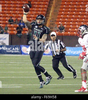 November 14, 2015 - Hawaii Rainbow Warriors wide receiver Makoa Camanse ...