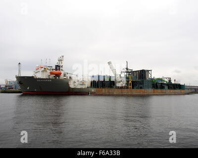SEAHORSE (IMO 8213744), a pipe burying vessel built in 1983, operates ...