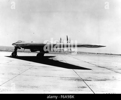 The XB-35, a revolutionary flying wing bomber developed by Northrop ...