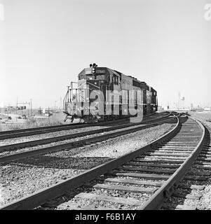 Image of the Diesel-Electric Locomotives Nos. 2402 and 2401 (series ...