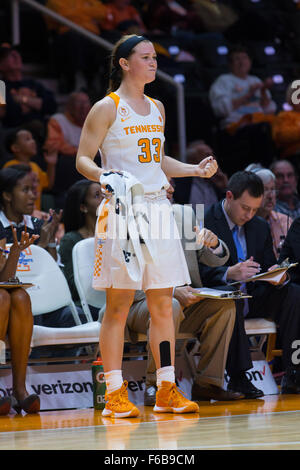 November 15, 2015: Alexa Middleton #33 of the Tennessee Lady Volunteers ...