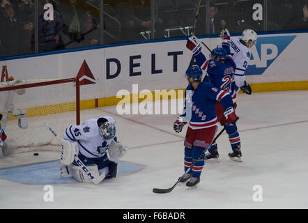 New York Rangers goalie Jonathan Quick works out during practice for ...