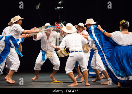 Agrupacion Panama Folklore from Ciudad de Panama, Panama, performing at ...