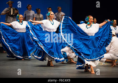 Agrupacion Panama Folklore from Ciudad de Panama, Panama, performing at ...