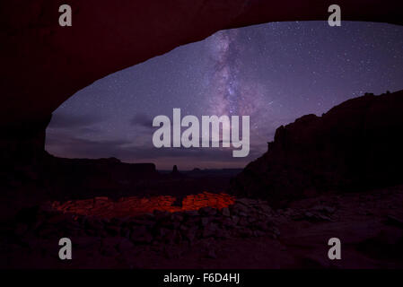 False kiva with beautiful Milky Way Clear Night Sky Canyonlands ...