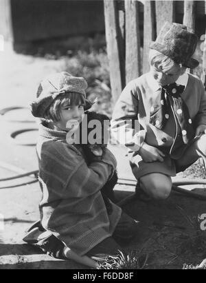 SKIPPY, Robert Coogan, Jackie Cooper, 1931 Stock Photo - Alamy