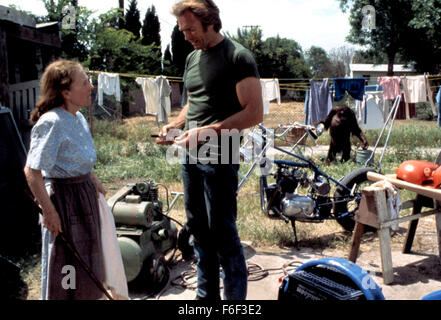 EVERY WHICH WAY BUT LOOSE, Ruth Gordon, 1978 Stock Photo - Alamy