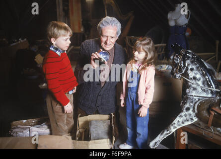 Nov 22, 1985; Toronto, ON, CANADA; Actor JAN RUBES stars as Santa Claus ...