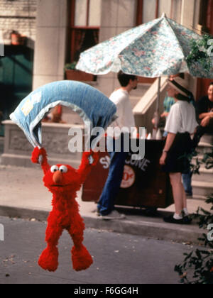 THE ADVENTURES OF ELMO IN GROUCHLAND, Elmo, 1999 Stock Photo - Alamy