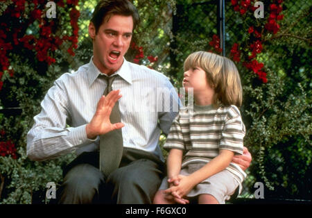 Jim Carrey and Justin Cooper in the movie Liar Liar, 1997 Stock Photo ...