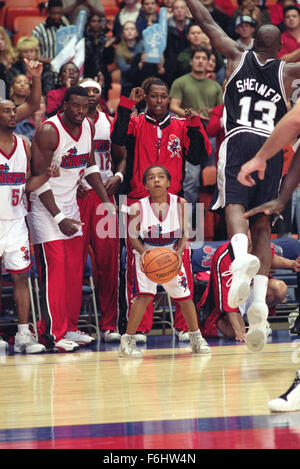 Jul 03, 2002; Hollywood, CA, USA; Actor/rapper BOW WOW as Calvin ...