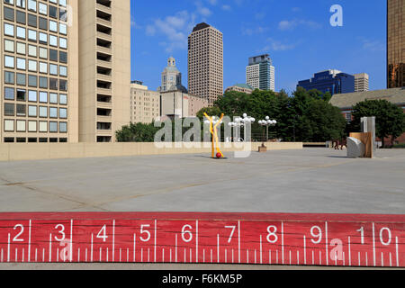 Bushnell Sculpture Garden, Hartford, Connecticut, USA Stock Photo - Alamy