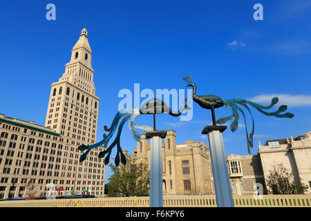 Bushnell Sculpture Garden & Travelers Tower, Hartford, Connecticut, USA ...