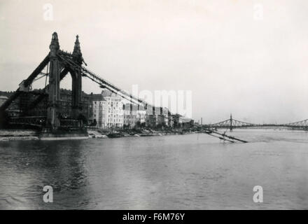 Destroyed bridge, Budapest, Hungary Stock Photo - Alamy