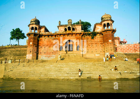 Chet Singh Ghat, Varanasi, Uttar Pradesh, India Stock Photo - Alamy