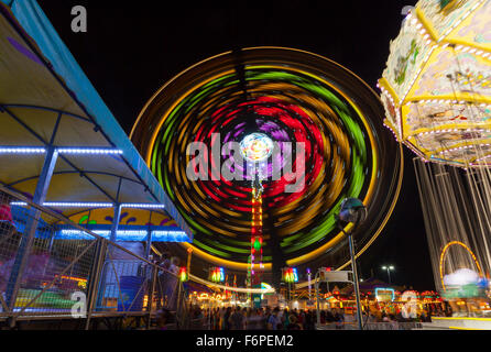 The Wave Swinger and Mach 3 rides at the Canadian National Exhibition ...
