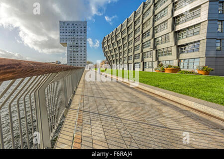 Almere condo condominium building Silverline by Claus en Kaan and The ...