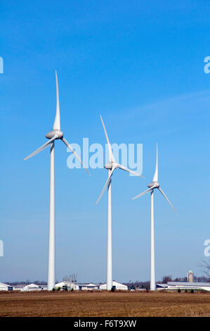 Wind turbines in Ontario, Canada at sunset Stock Photo - Alamy