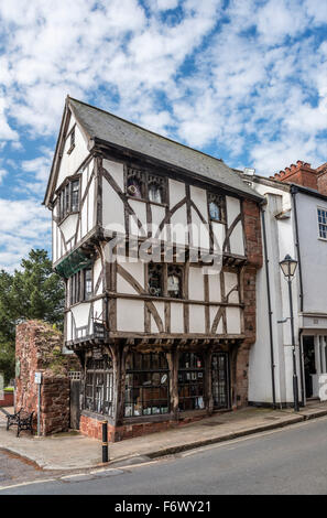 Exeter, Devon, UK. The House That Moved - famous Elizabethan house ...
