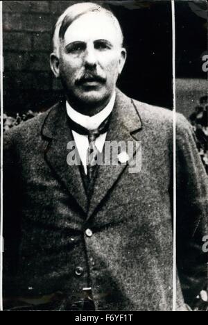 LORD RUTHERFORD , New Zealand physicist (centre) in May 1932 with at ...