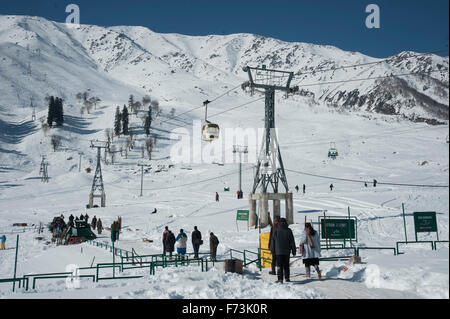 ropeway cable car, Gulmarg Gondola, Jammu and Kashmir, union territory ...