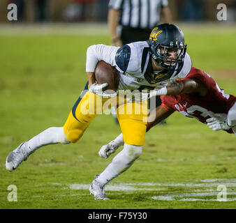 California wide receiver Chad Hansen runs a drill at the NFL football ...