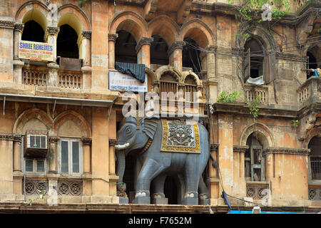 Kalbadevi statue, mumbai, maharashtra, india, asia Stock Photo - Alamy