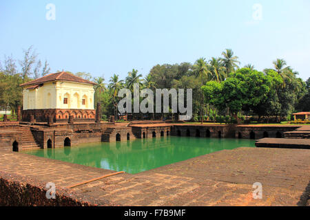 The Safa Shahouri Masjid, Phonda, Goa, India. The Safa Shahouri Masjid ...