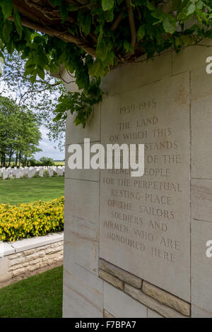 Fourtenay - le - pesnel WW2 war cemetary outside city of Caen, Normandy ...