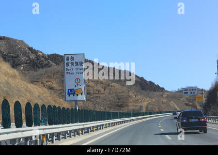 Don't drive tired road sign, Northwest Australia Stock Photo - Alamy
