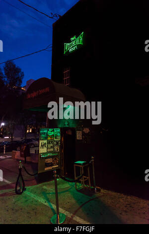 Exterior and sign for the Viper Room nightclub on the Sunset Strip in ...