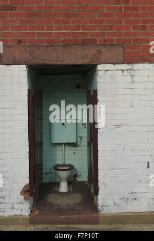 Old Fashioned outdoor toilet Stock Photo - Alamy