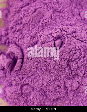 lsd in powder and capsule form. Lysergic acid diethylamide or acid, a ...