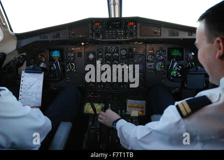 Boeing 737 aircraft cockpit and instrument panel of Stock Photo ...