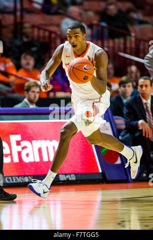 Clemson Tigers forward Donte Grantham (15) takes a 3 point shot during ...